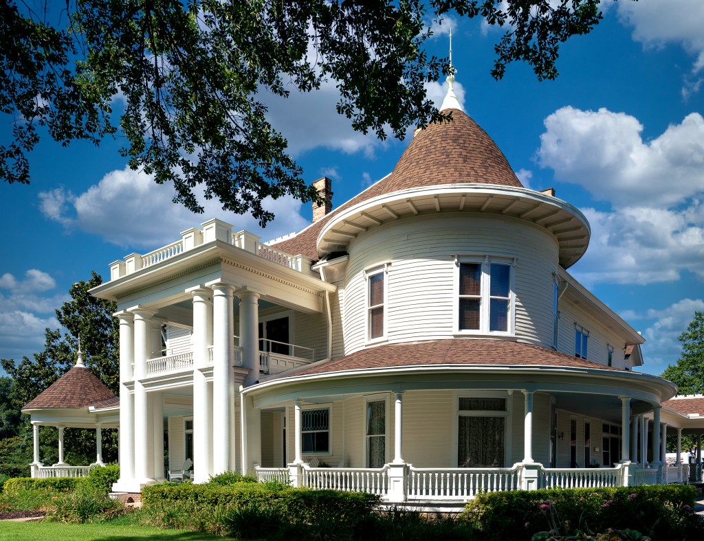 Captain Henderson House set to reopen as historic inn and event venue