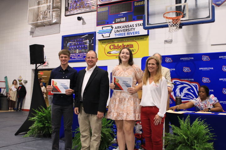 AHS grads chosen for Veolia Gum Springs scholarships