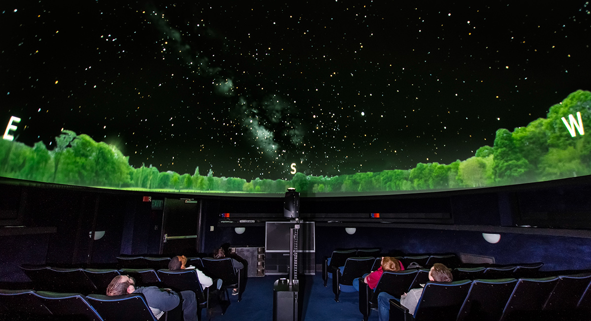 Henderson announces fall planetarium schedule